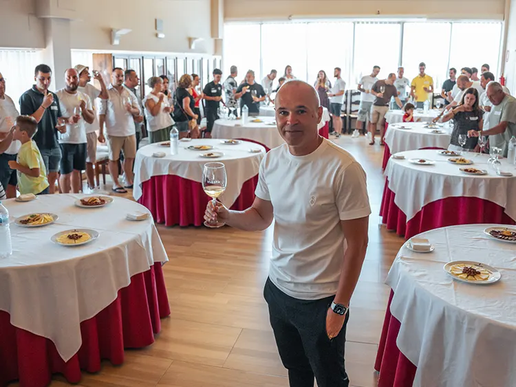 Bodega Andrés Iniesta · Vinos Exclusivos del Futbolista Español