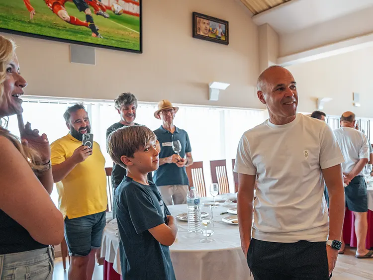 Bodega Andrés Iniesta · Vinos Exclusivos del Futbolista Español
